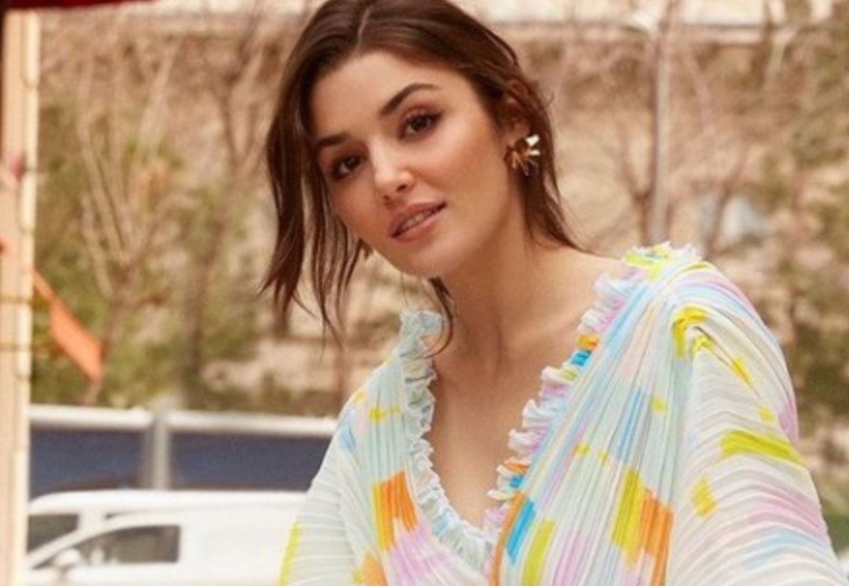 Hande Erçel Biografía, Series de TV, y su Relación con Kerem Bürsin
